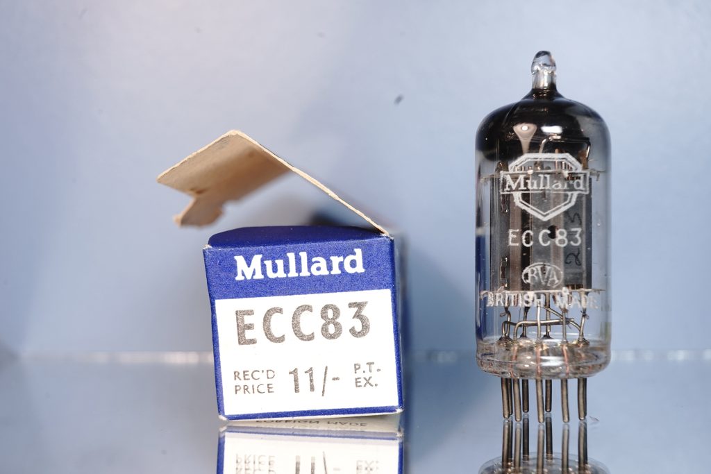 ECC83 Mullard Blackburn, f91 / mC1, square getter, long plates (Jan ...